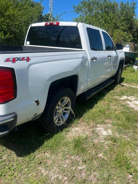 Chevrolet Silverado White 1500
