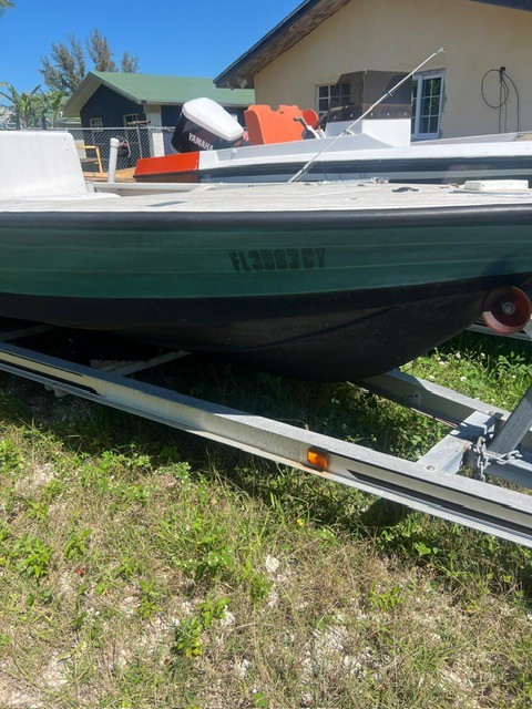 1989 16 Pace Fishing Skiff